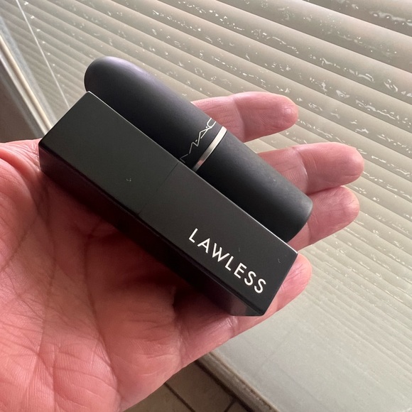 LAWLESS | Makeup | Two Lipstick Lawless And The Color9s And Mac And The ...